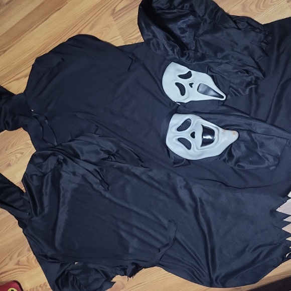 Costumes | 5 Piece Boys Halloween Scream Costumes Lot Ghostface Black ...